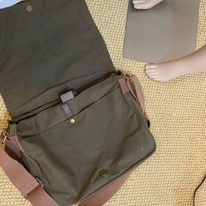 G.H. Bass & Co. | Bags | Gh Bass Laptop Bag | Poshmark